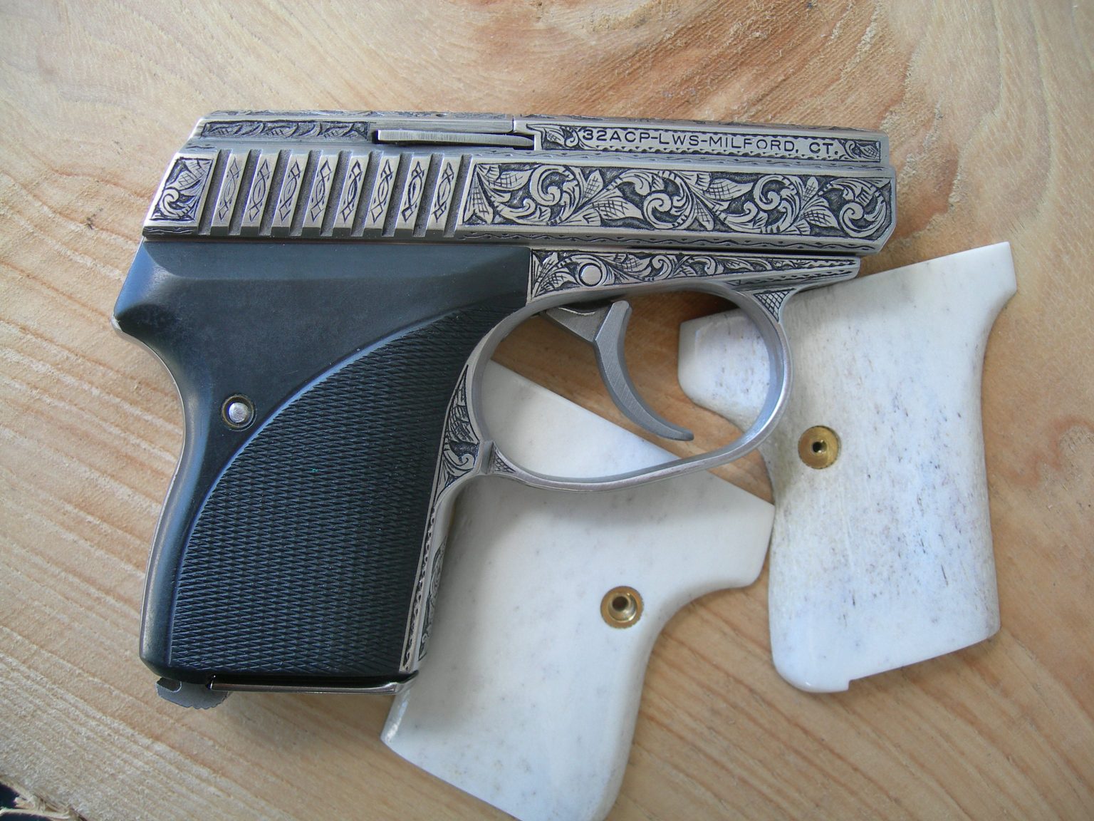 Pistols Archives - Gouse Freelance Firearms Engraving